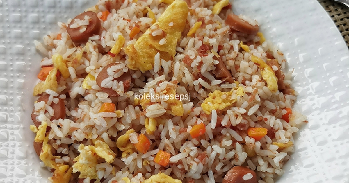 Resep Nasi Goreng Kornet Enak Sederhana oleh koleksiresepsj - Cookpad