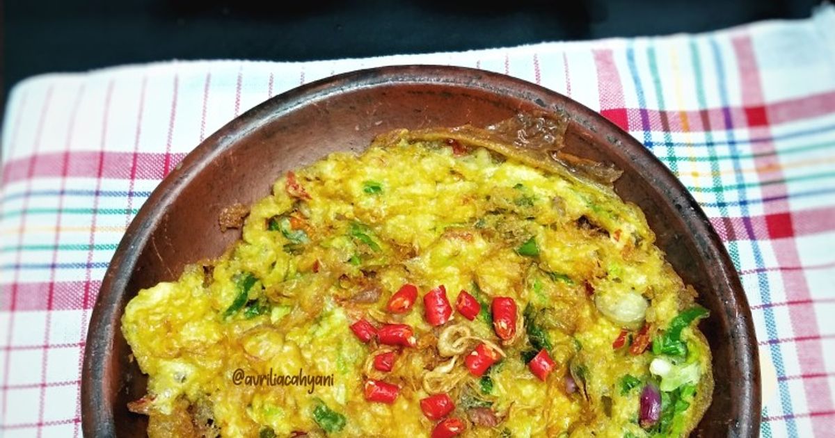 Resep Talua Barendo (Telur Dadar Minang) oleh Avrilia Cahyani - Cookpad