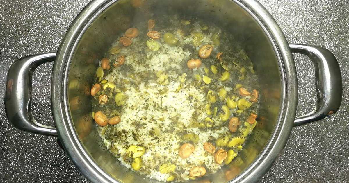 طريقة عمل رز بالفول الأخضر على اصولها بطريقة سهلة وسريعة من fifi.fahim ...