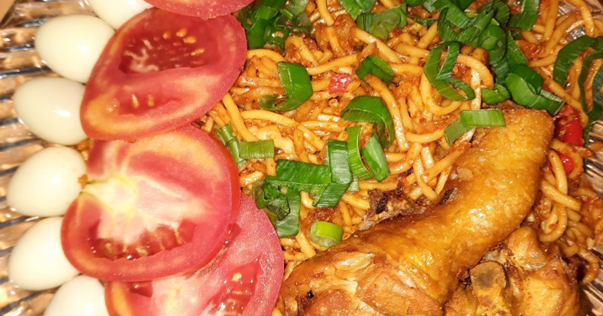 Resep Mie Goreng Simpel Enak oleh Lisha Fitri Anti - Cookpad