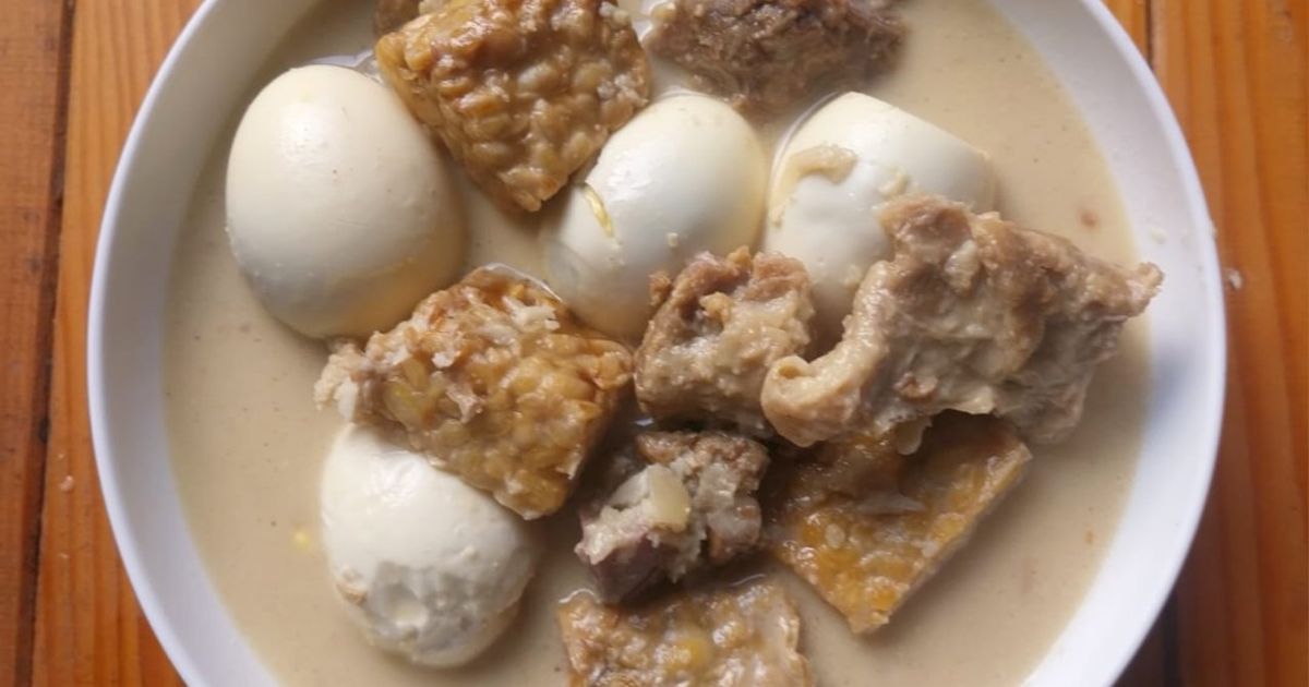 Resep Daging Telur Tempe Masak Santan (Besengek) oleh Ria Mamanya Tata ...