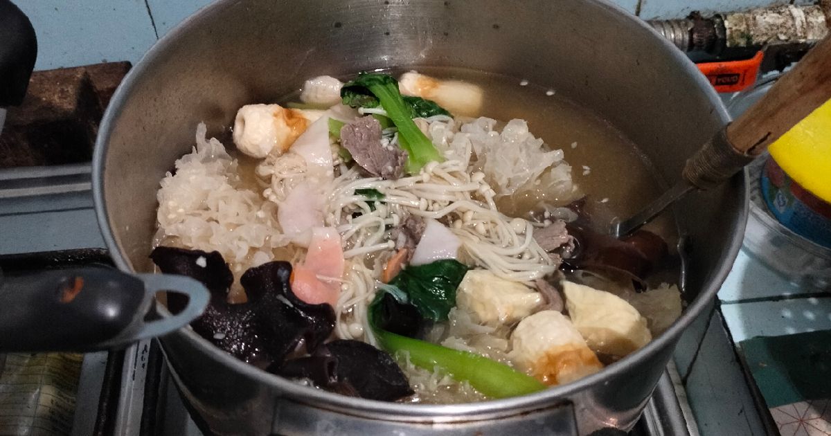 Resep Steam Boat Sapi Jamur Kaldu Bening oleh Sleepy Dryad - Cookpad