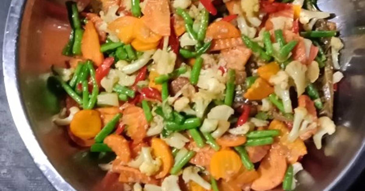 Resep Oseng wortel, bunga kul, buncil oleh suwarti - Cookpad