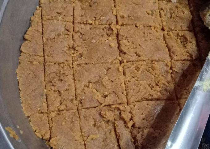 Moong dal ki burfi Recipe by Namrata Shah - Cookpad