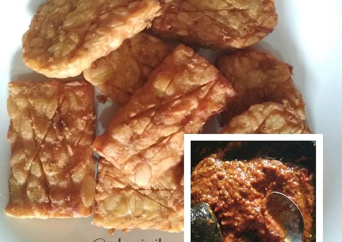 Resep Tempe garit vs sambal terasi-tomat oleh Mba Iwik - Cookpad