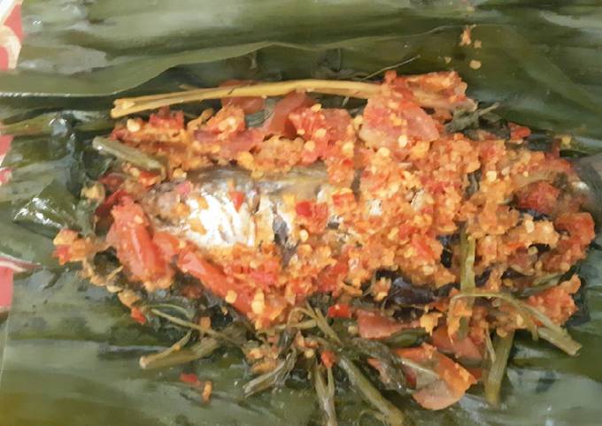 Resep Pepes Ikan Peda sayur Kangkung oleh Gweny Rahayu - Cookpad