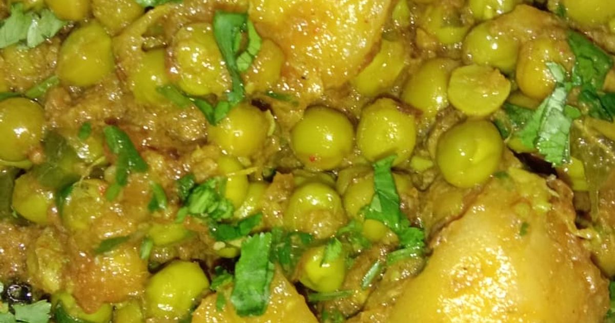 Aloo Matar Sabzi Recipe by Uzma Syed - Cookpad