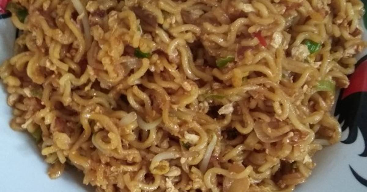 Resep Indomie goreng simple oleh retvina - Cookpad