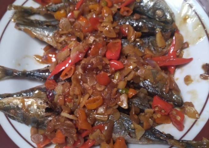 Resep Ikan Cue Tauco Pedas (ikan keranjang) oleh Heppi Novita - Cookpad