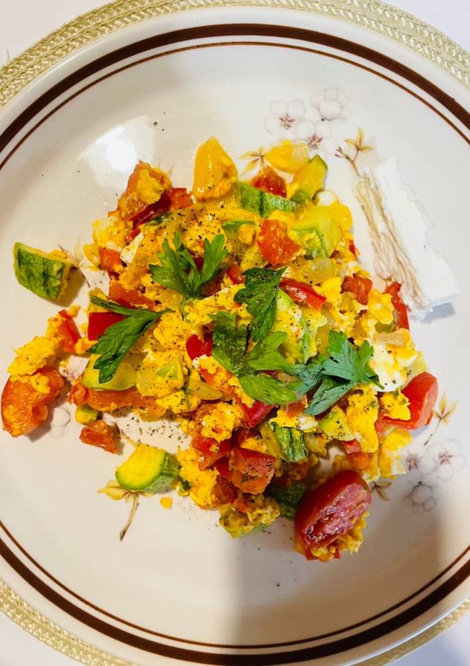 Scrambled eggs (με λαχανικά) 🥚🥗 Συνταγή από τον/την Marilia Pap - Cookpad