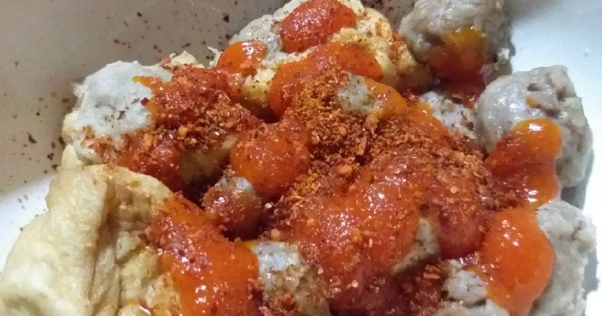 Resep Pentol dan tahu bakso saus ekstra pedas oleh aisyah hanri - Cookpad