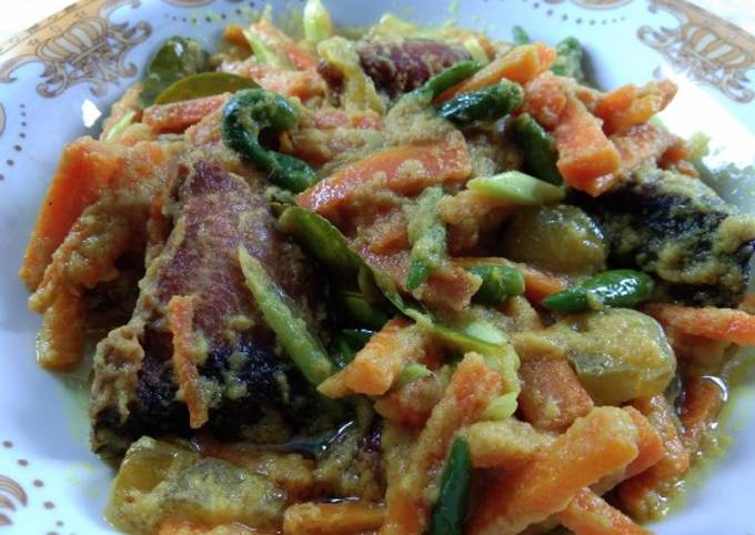 Resep Ikan acar kuning oleh Nining Indah Pradani - Cookpad