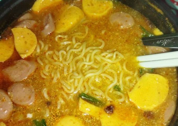 Resep Mie Rebus Segar Ala Anak Kos oleh Layali Alya Ulinnuha - Cookpad