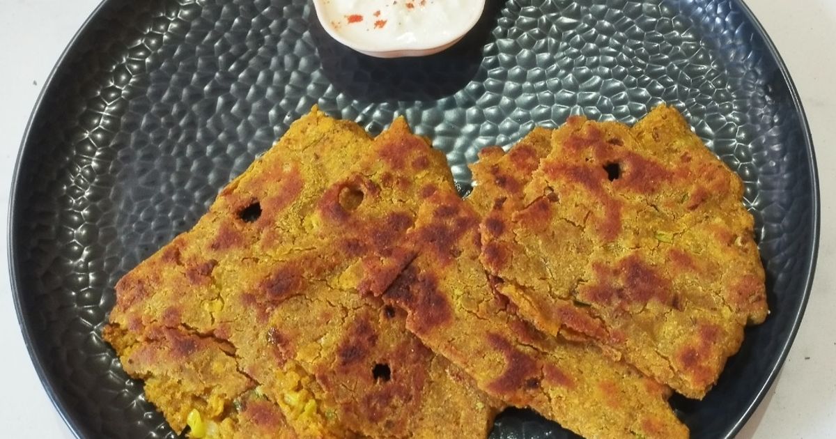 Moth Thalipith Recipe by Preeti V. Salvi - Cookpad