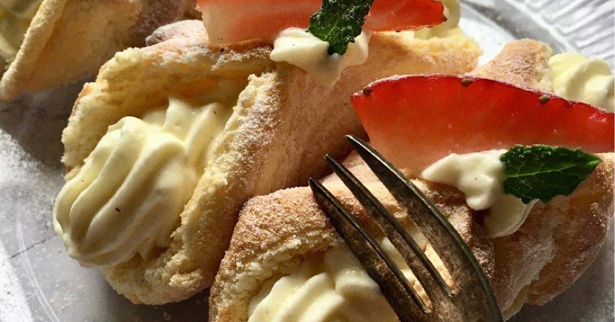 Soft cannoli with lemon mousse Recipe by In cucina con Sofia - Cookpad