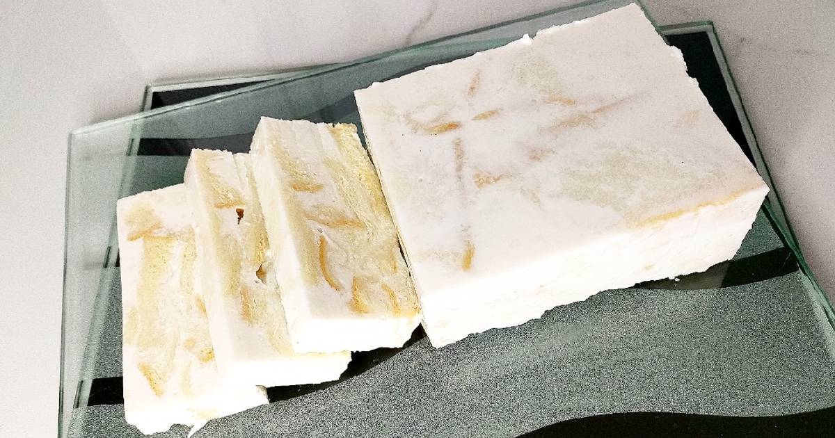 Resep Puding Roti Santan oleh Renny Phink - Cookpad