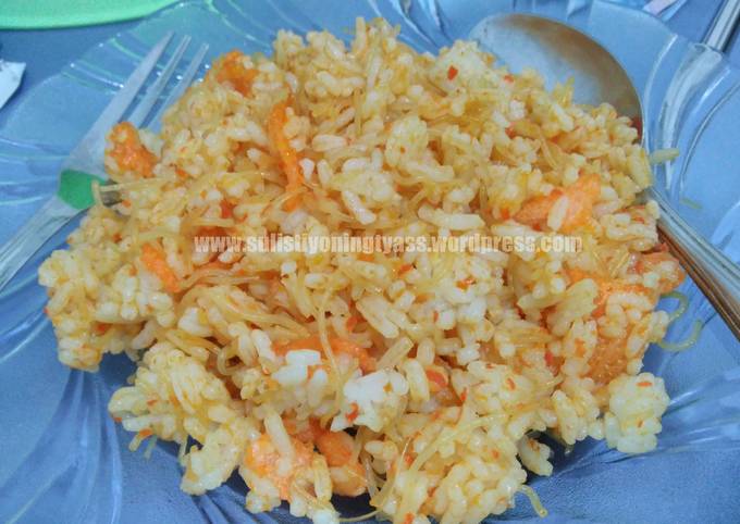 Resep Nasi Lemak / Nasi Gemuk oleh Sulistiyoningtyas ~ Ummu Yusuf - Cookpad