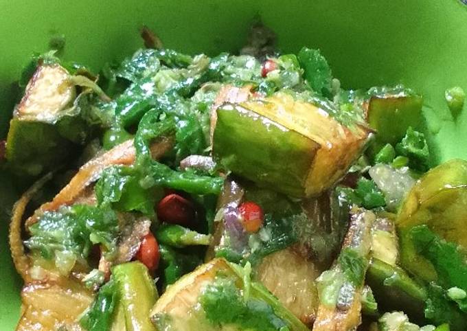 Resep Terong Cabe ijo oleh veni andriyani - Cookpad