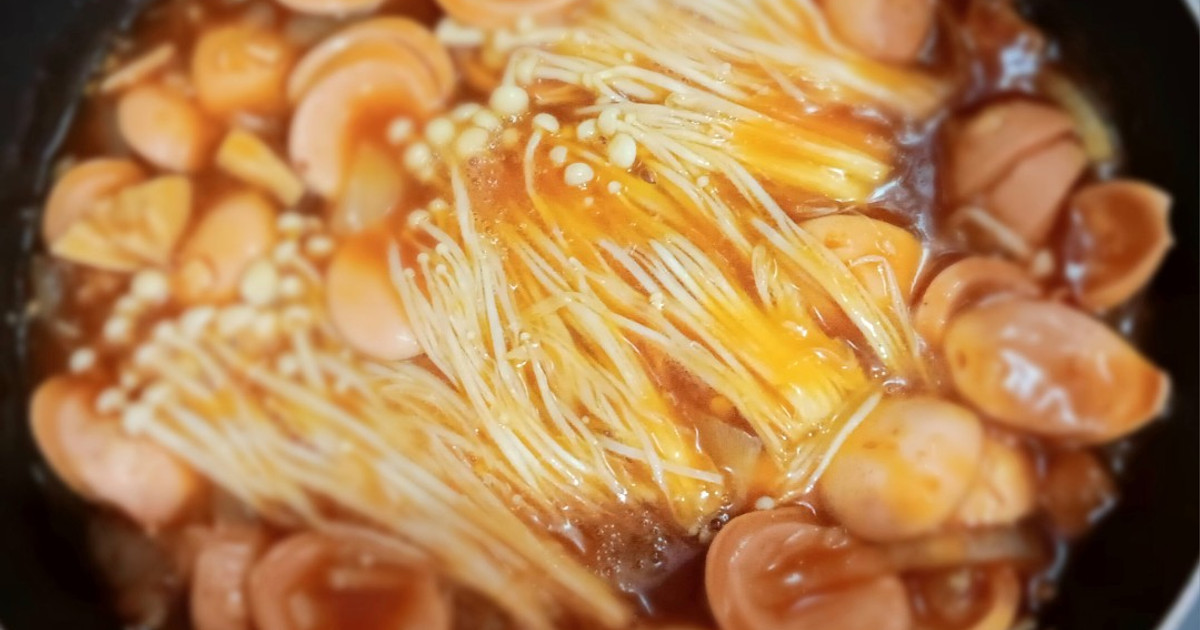 Resep Enoki Sausages With 3in1 Sauce oleh Noor Arsika - Cookpad