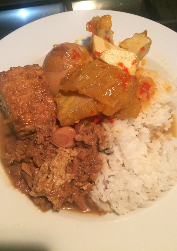 Resep Nasi Gudeg Khas Jogja Ala Diah Didi (Resep Otentik) oleh ...