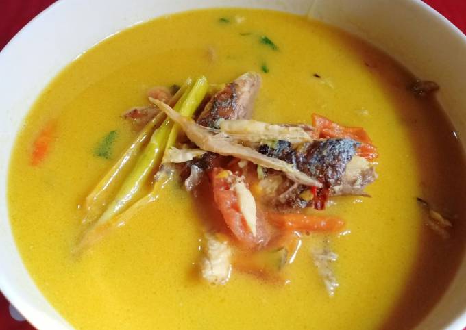 Resep Ikan bakar kuah santan (uta dada kalau orang palu bilang) oleh Lilik Suryani - Cookpad