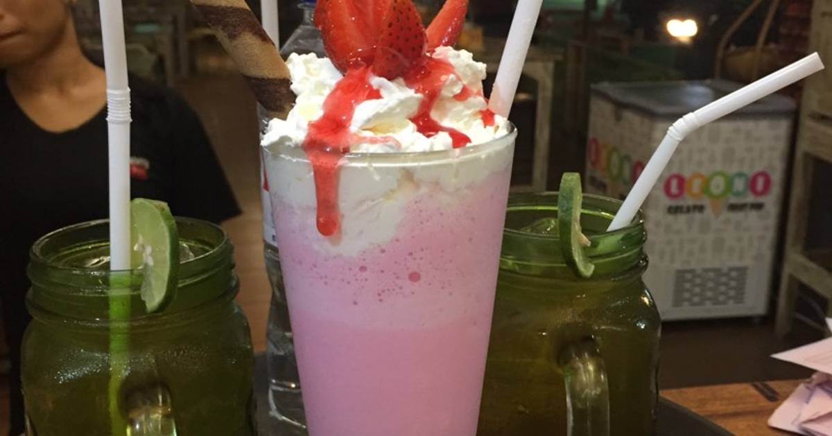 Resep Milkshake strawberry oleh Angga Jr. - Cookpad