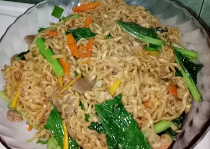 Resep Bakmi Goreng oleh Shinto Laras - Cookpad