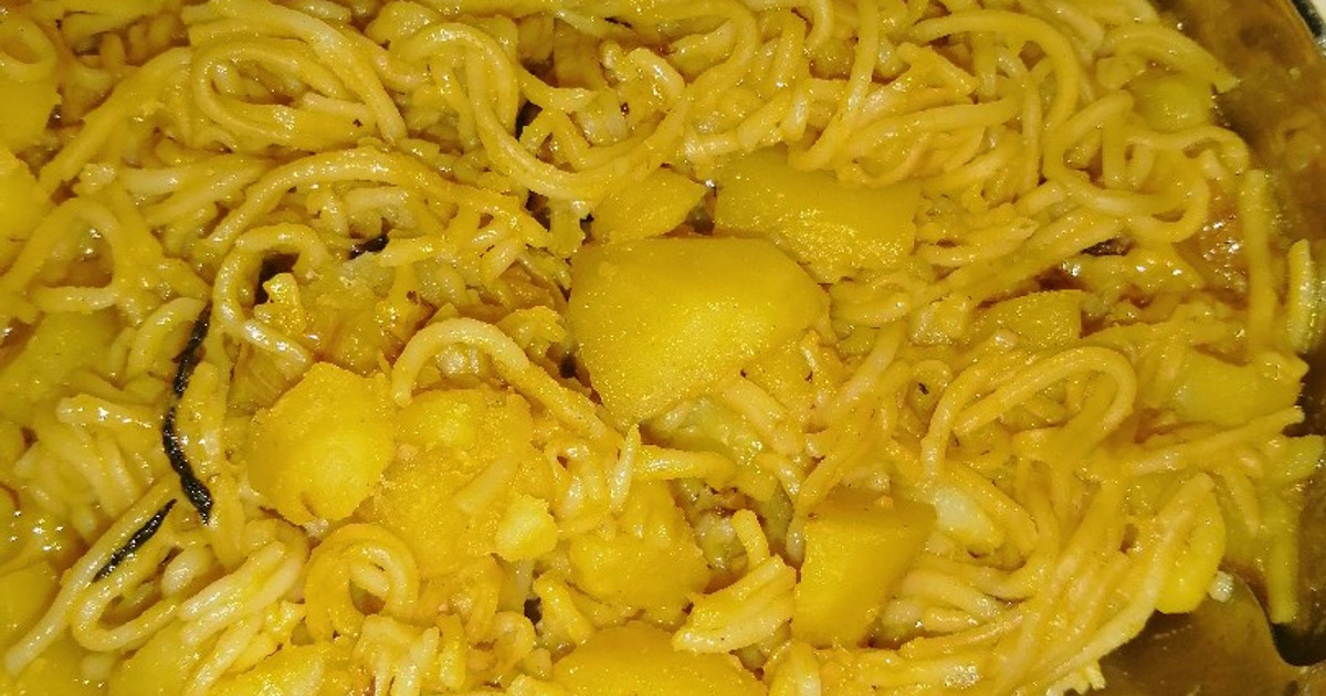 Explore delicious palm oil jollof spaghetti recipes