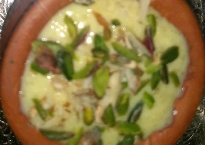 Kesar matka phirni Recipe by Nikita Agarwal - Cookpad