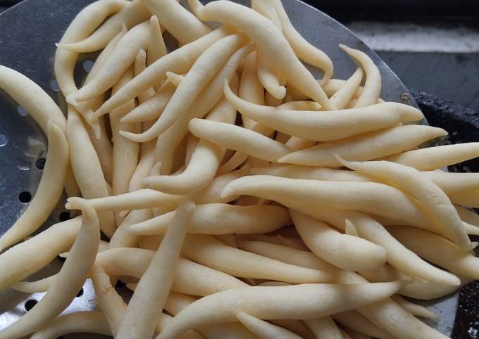 Resep Kue Gabus Keju Super simpel oleh Else Ayi - Cookpad