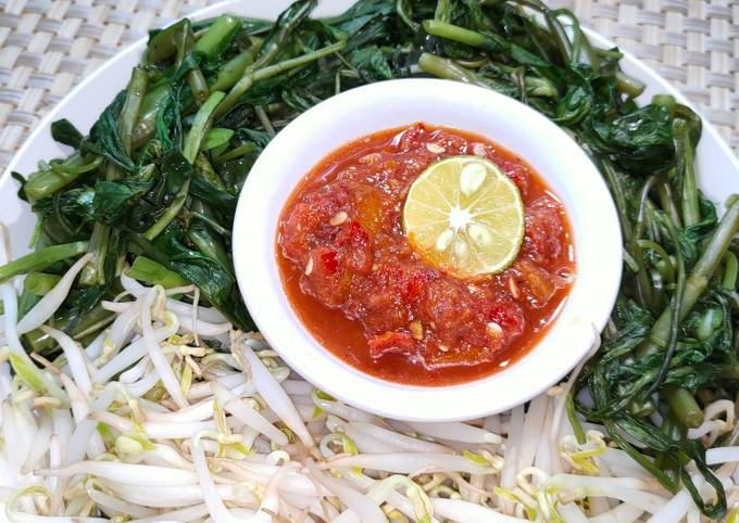 Resep Plencing Toge Kangkung oleh iyung Nurie - Cookpad