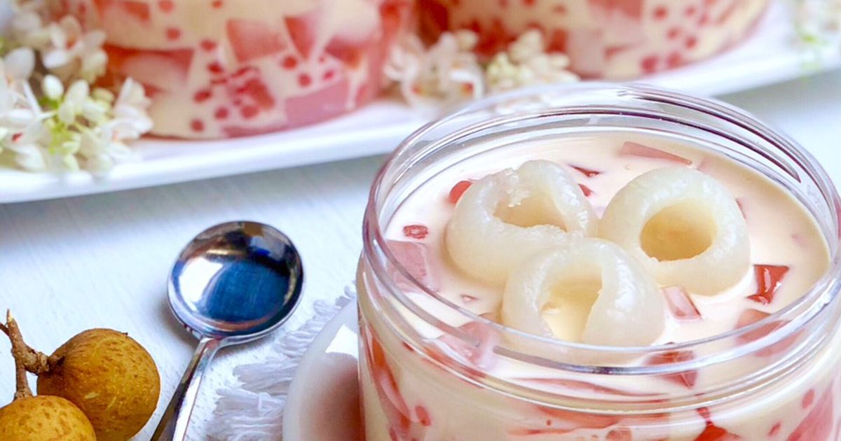 Resep Buko Jelly Strawberry oleh silvia novi - Cookpad