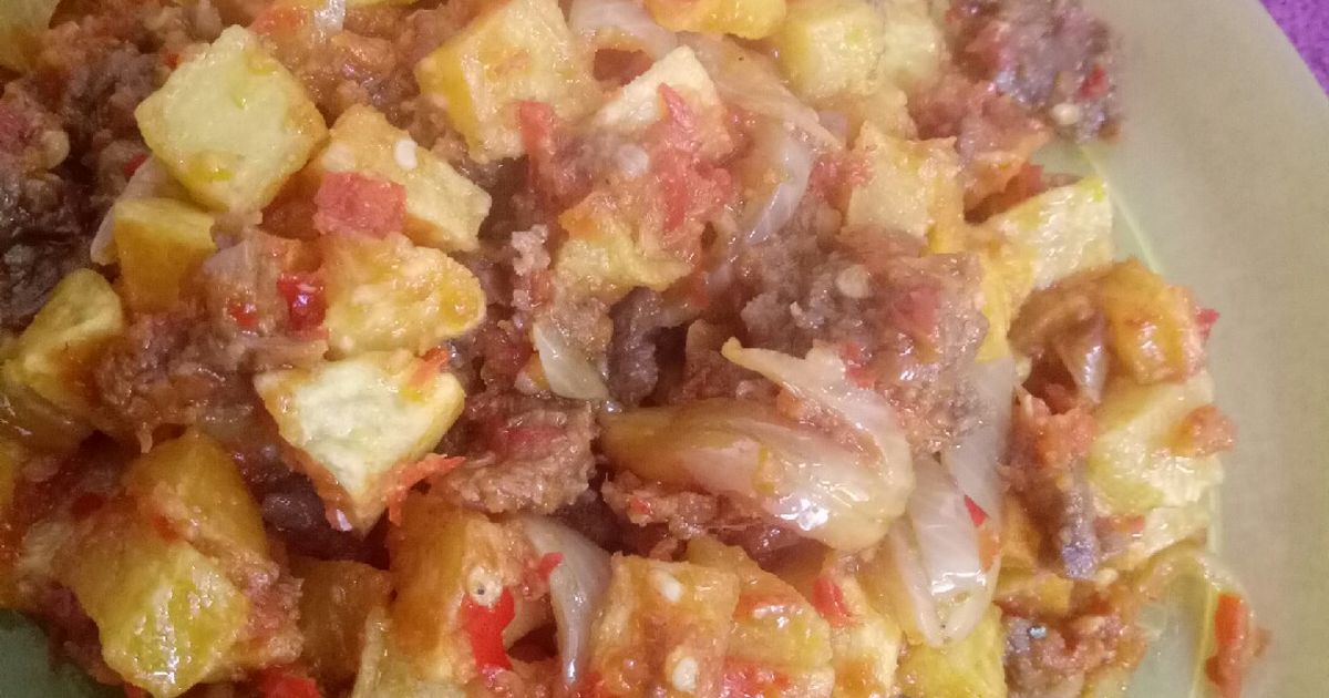 Resep Kentang Daging Di Cabe Cepat Dinikmati oleh siska kristal - Cookpad