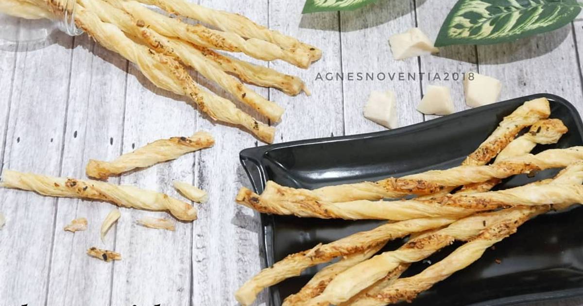 Resep Cheese Stick Puff Pastry oleh Dapur Nyess - Cookpad