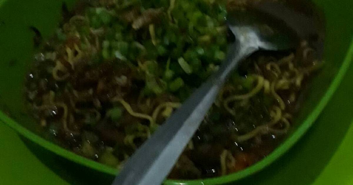 Resep Mie kuah daging sapi rasa mie ayam oleh Ziela El-Na - Cookpad