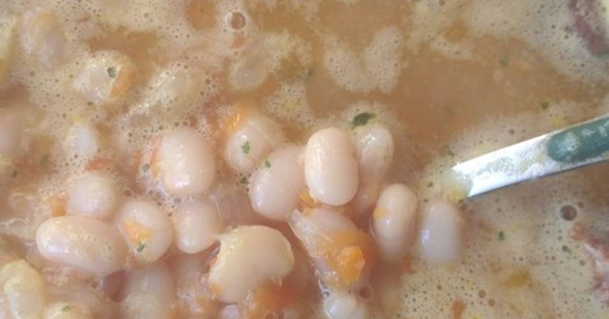 Ciorbă de fasole cu ciolan ☺️☺️, rețetă de Ionela preda - Rețete Cookpad