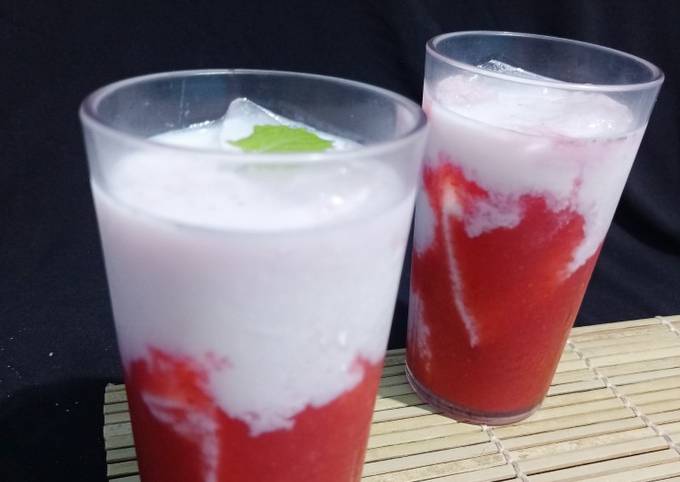Resep Es Susu Strawberry oleh _Mila's Kitchen_ - Cookpad