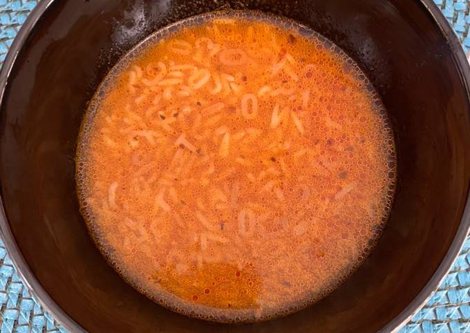 Sopa de letras Receta de Daniela Poulain- Cookpad