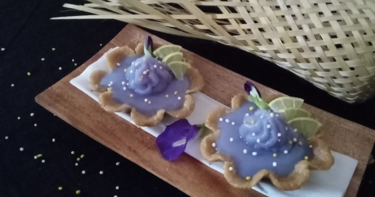 Resep Butterfly Pea Flower Lime Tart (Pie Bunga Telang) No Bake oleh ...