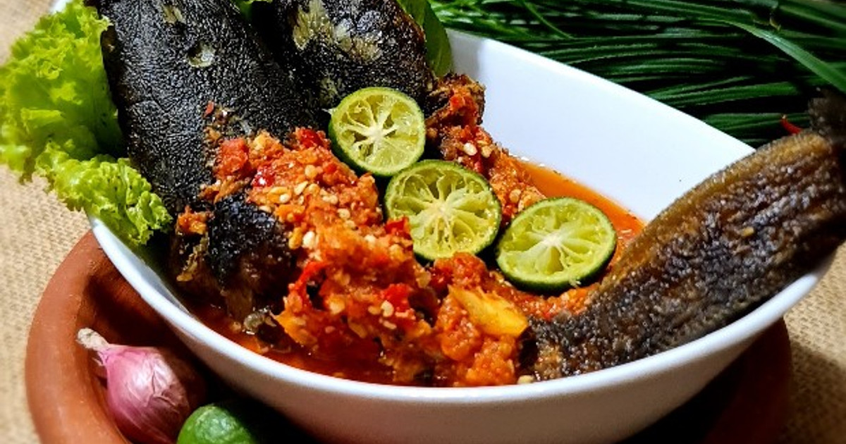 Resep Pecak Lele Khas Betawi oleh Windu Restina - Cookpad
