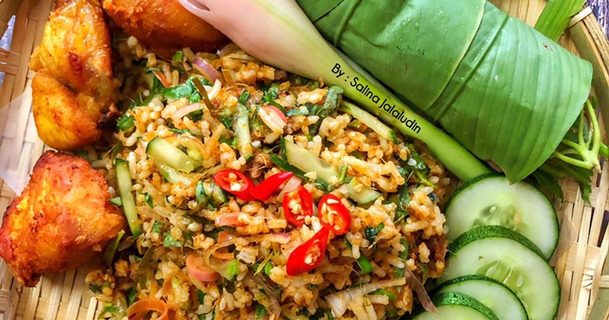 Resipi Nasi Ulam Tok Peah oleh Salina Jalaludin - Cookpad