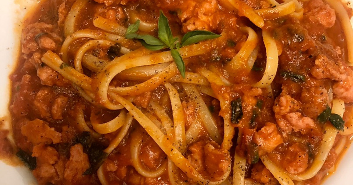 Espaguete Com Linguiça Receita por Patrícia de Cássia - Cookpad