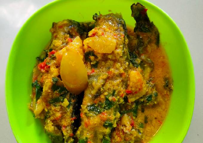 Resep Lele Bumbu Kuning oleh Dewi Khalimatussa' Diyah - Cookpad