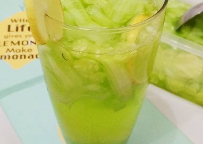 Resep Es timun sirup melon oleh Harni - Cookpad