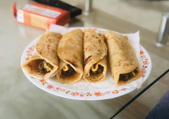 Kabab parata rolls Recipe by Maina Khan - Cookpad