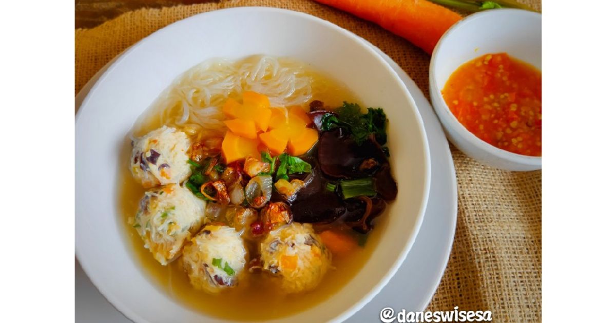 Resep Sup Bakso Lohoa oleh Danes Wisesa - Cookpad