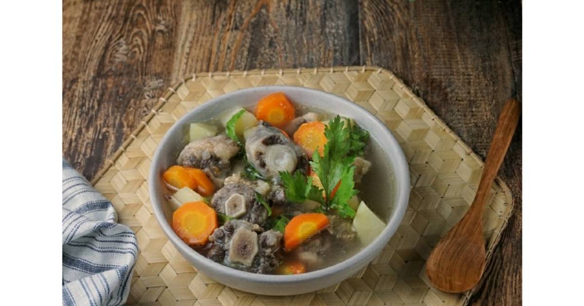 Resep Sup Buntut (Oxtail Soup) oleh Neneng Dina Nurfadilah - Cookpad