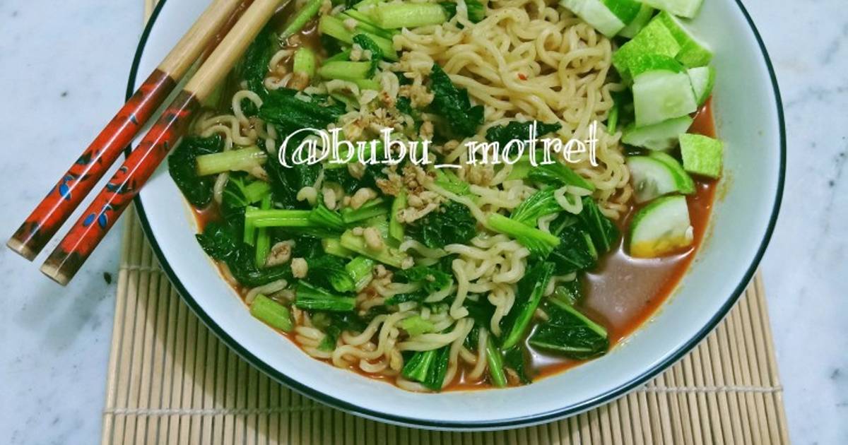 Resep Mie nyemek kuah rendang full sayuran oleh Bubu Muthia - Cookpad