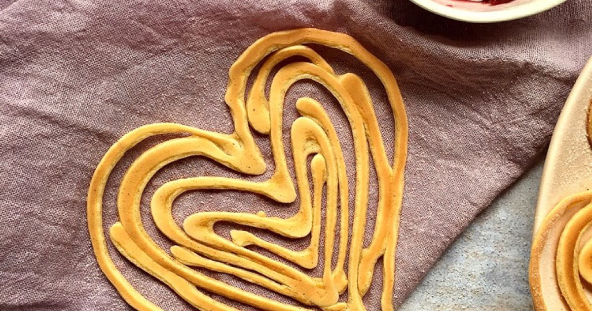 Lace Pancakes Recipe by In cucina con Sofia - Cookpad