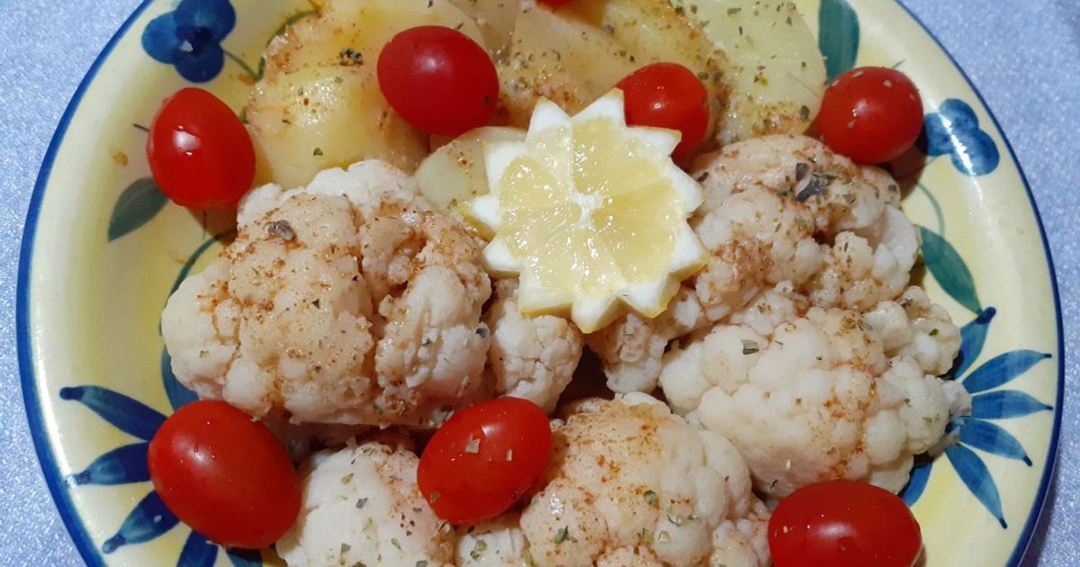 Coliflor Con Patatas Hervidas Y Vinagreta Receta de Carmen Ramos- Cookpad